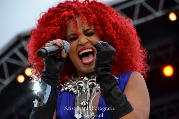Sharon Doorson gaat rappen - .: Maxazine