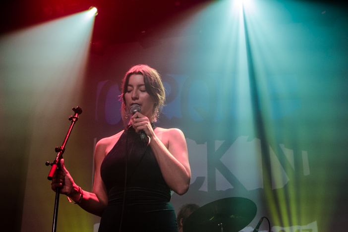 CirqueRockNRoll - Rikki Borgelt - .: Maxazine