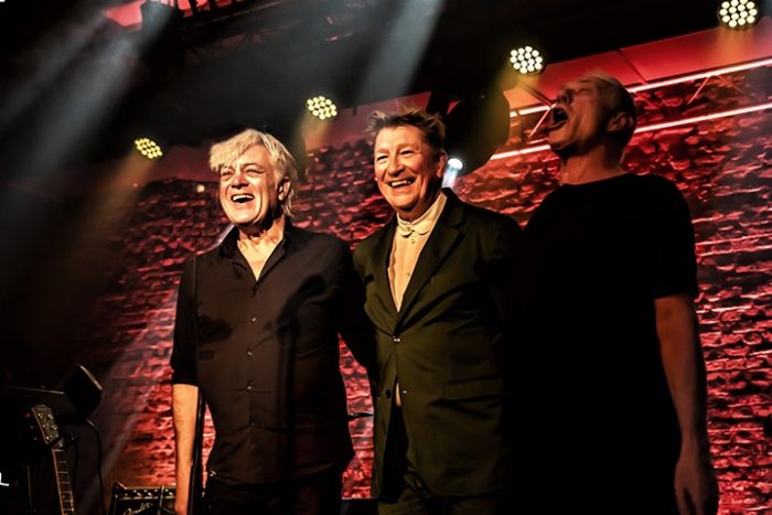 The Nits : Homo Ludens in Optima Forma - .: Maxazine