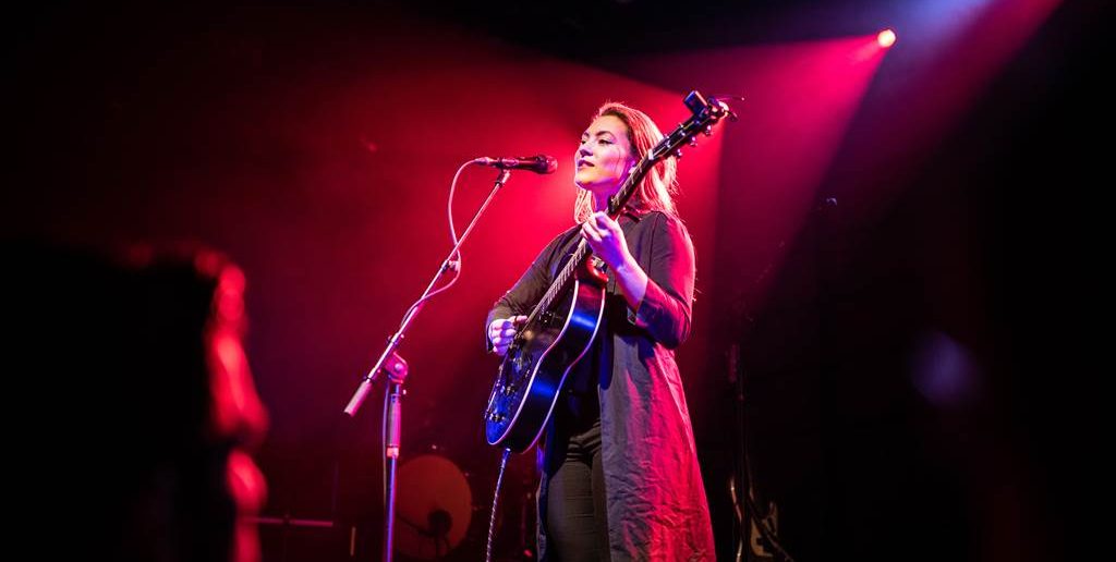 Celine Cairo komt met nieuwe single uit Londen - .: Maxazine