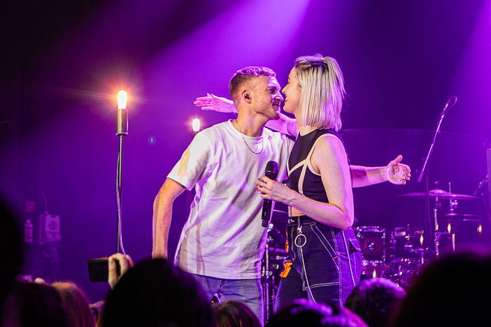 Teske brengt poëtische avond met muzikale inhoud naar De Helling ...