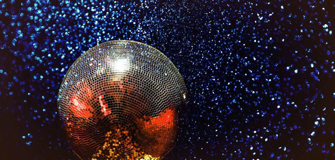 Geef je een jaren 70s themafeest? Dit zijn de leukste Spotify playlists ...