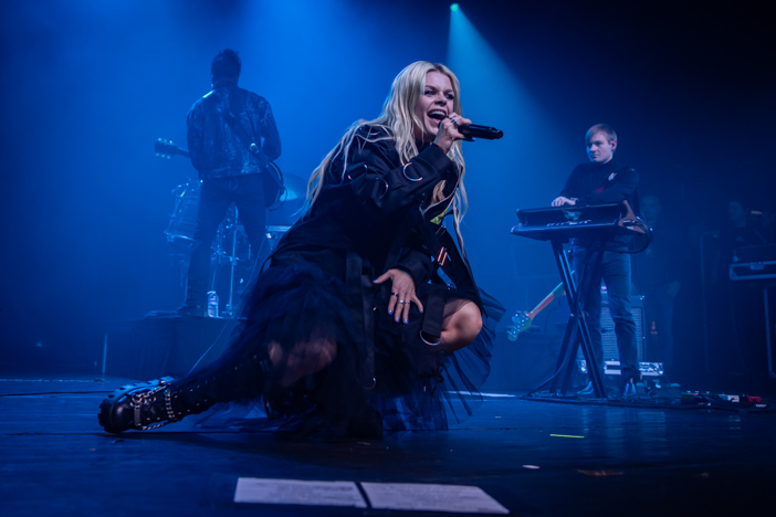 03. Davina Michelle - 22-12-2022 - Trix Antwerpen - Megan Keijzer - .: Maxazine