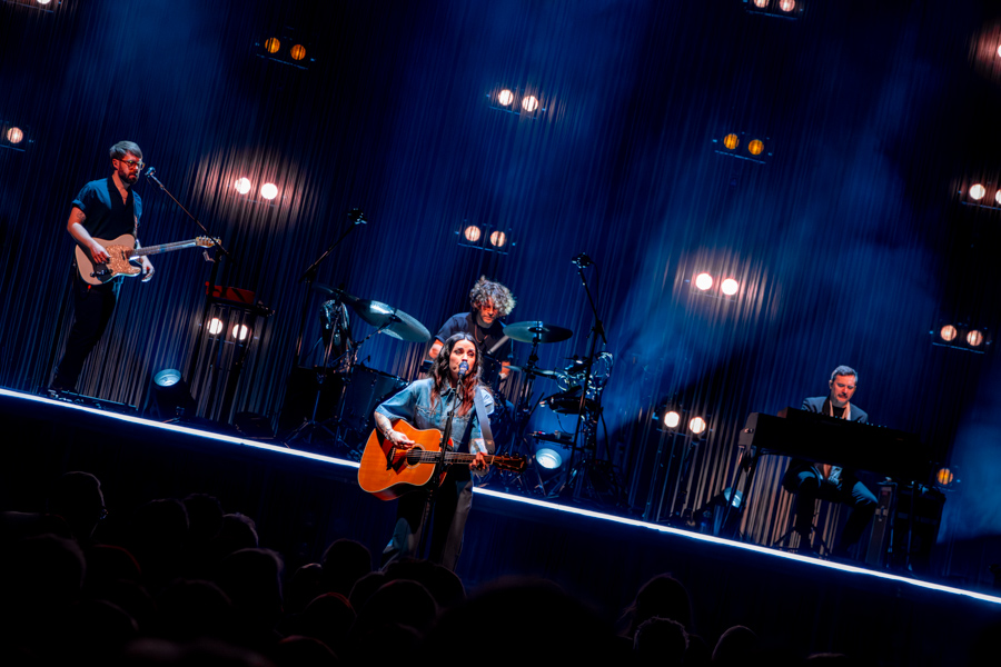 Schotse hits met Amy MacDonald in TivoliVredenburg - .: Maxazine